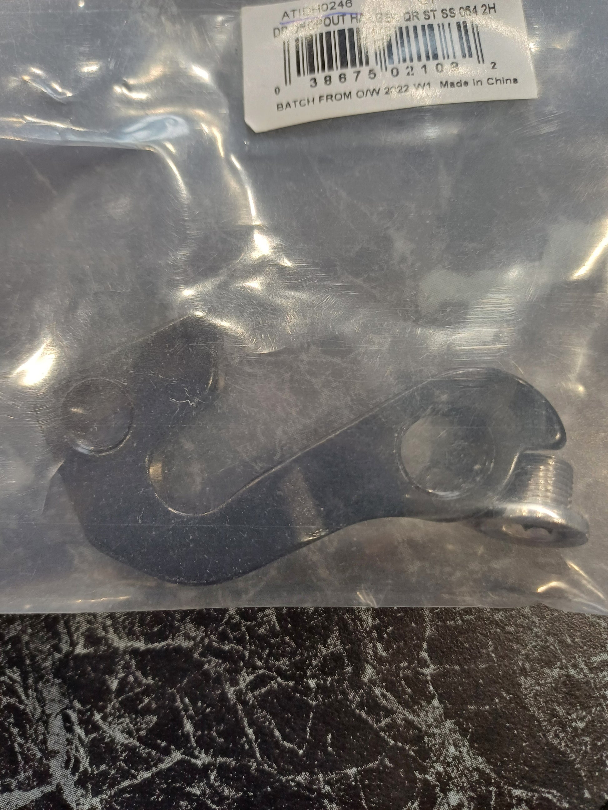 GT HANGER 2013-2018 AGGRESSOR/AVALANCHE & VERB – Vanquish cycles